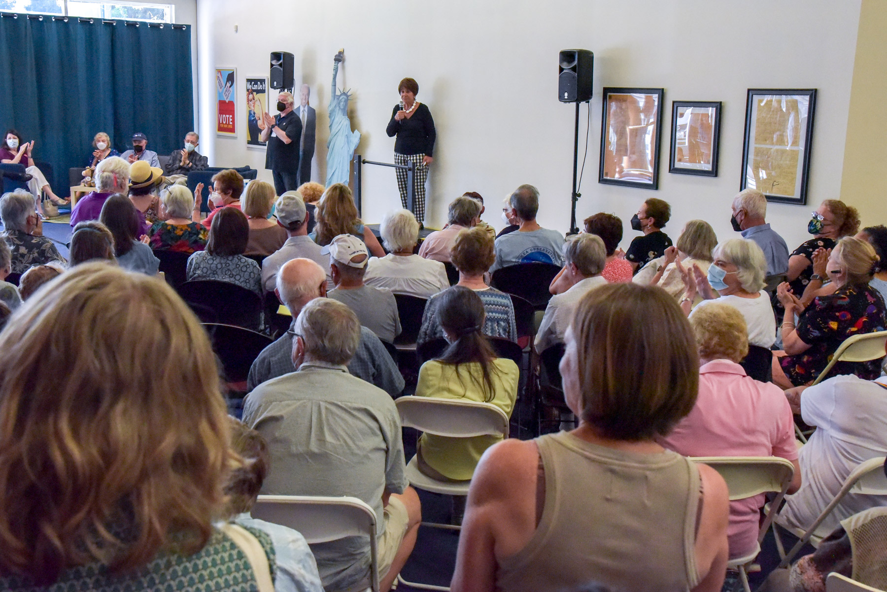 About the DVC - Democratic Volunteer Center